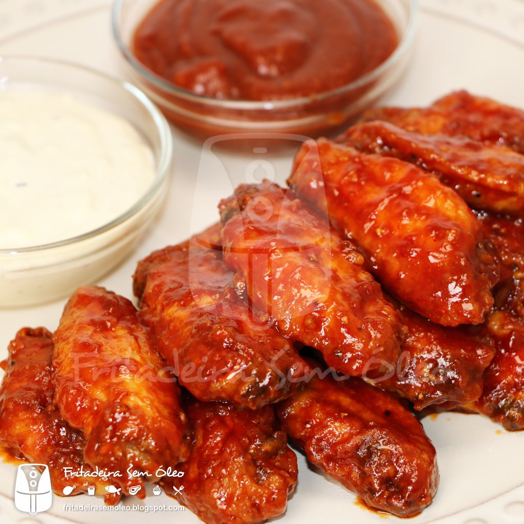 Buffalo Wings na AirFryer (Asinhas de Frango Fritas ao Molho Picante ou ...