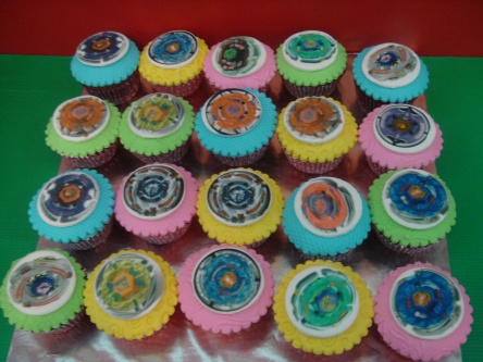 Yochana's Cake Delight! : Beyblade Cupcakes