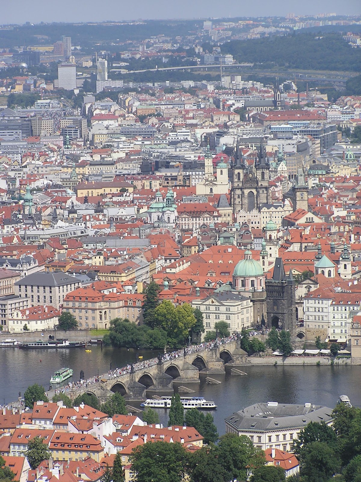 Pohledy z Třebešína: Praha z výšky