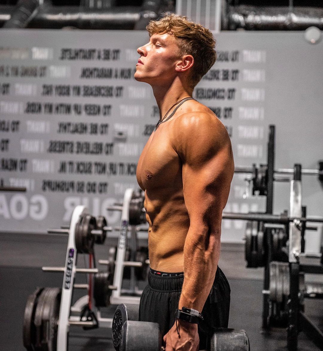 the beauty of male muscle: Marshall