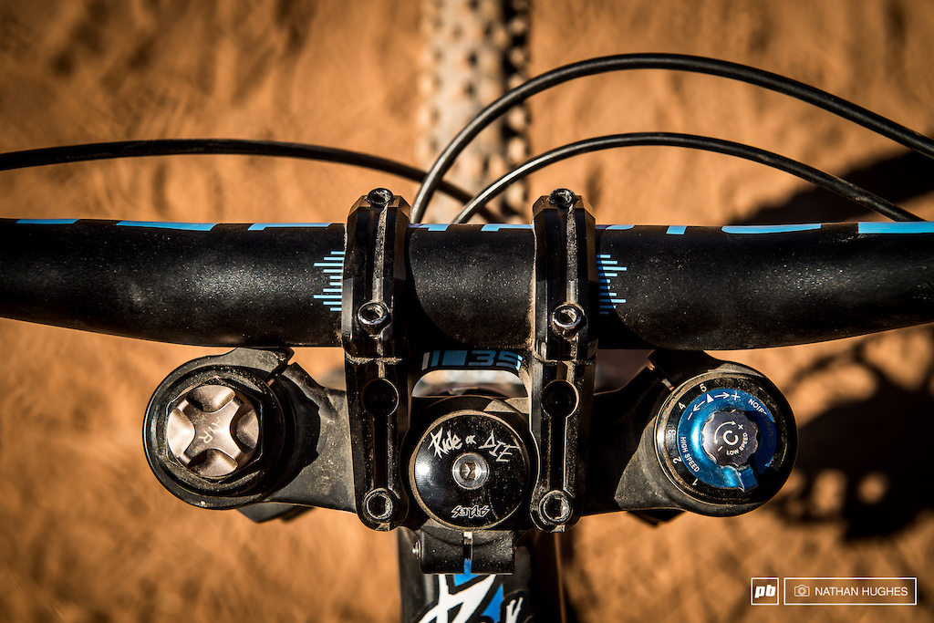 Polygon Collosus DH 9 milik Kurt Sorge's yang menjuarai Downhill ...