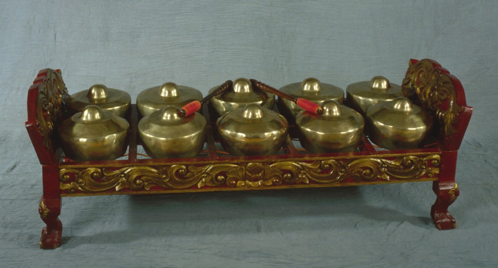 Gamelan Dan Wayang: Alat Musik Gamelan