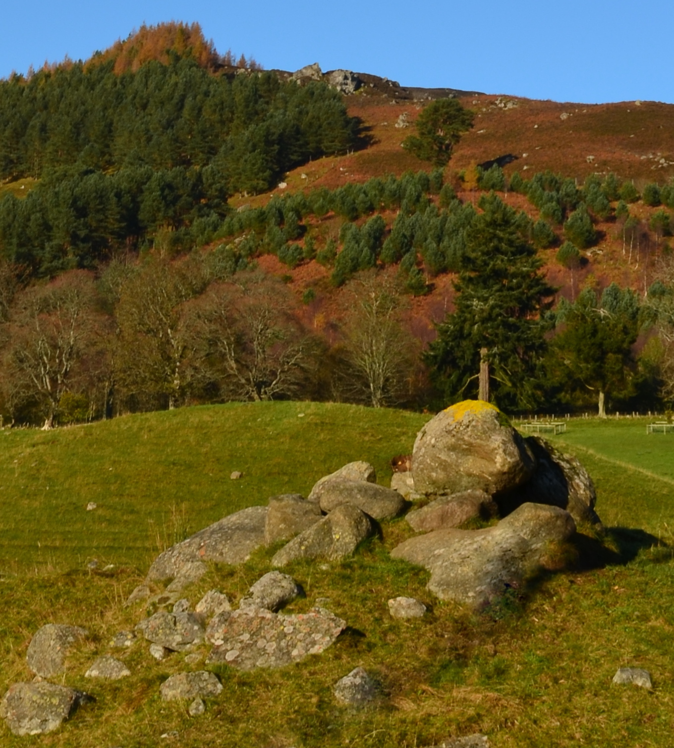 Tour Scotland: Tour Scotland Autumn Photographs Scottish Cairn November 6th