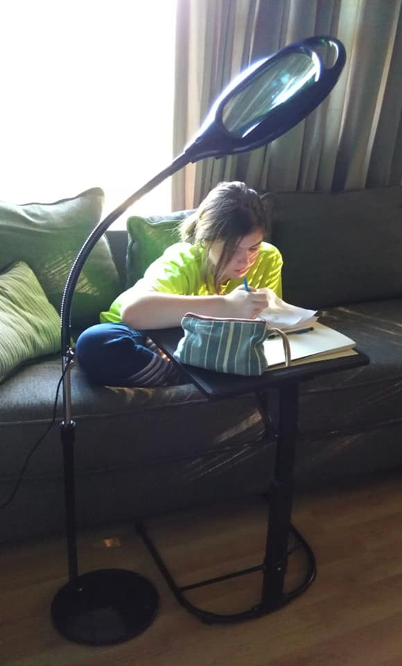 Magnifier Lamp for DIY Crafting, Sewing, Drawing, and Reading ...