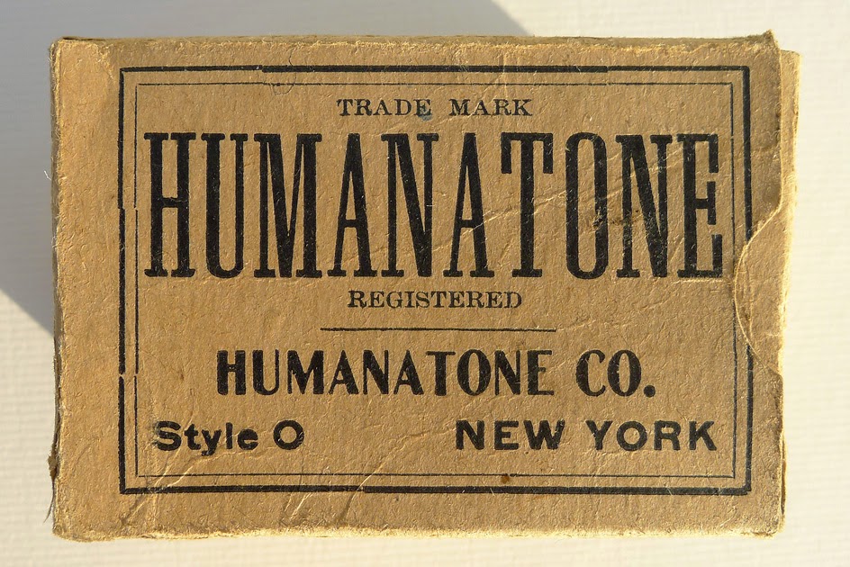 noseflute.org: Another vintage Humanatone with box