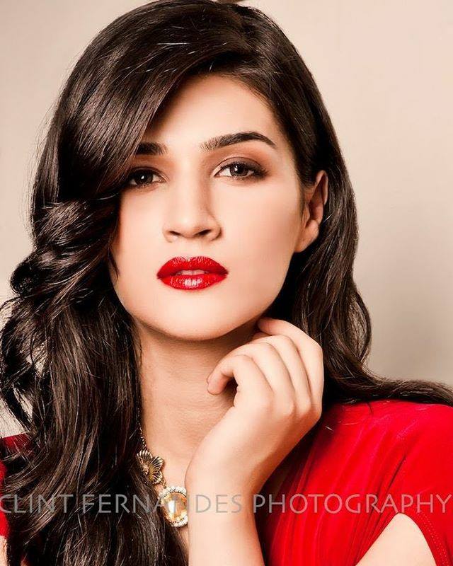 CHODAVARAMNET: BOLLYWOOD SOFT ACTRESS AND MODELS HOT PHOTO GALLERY