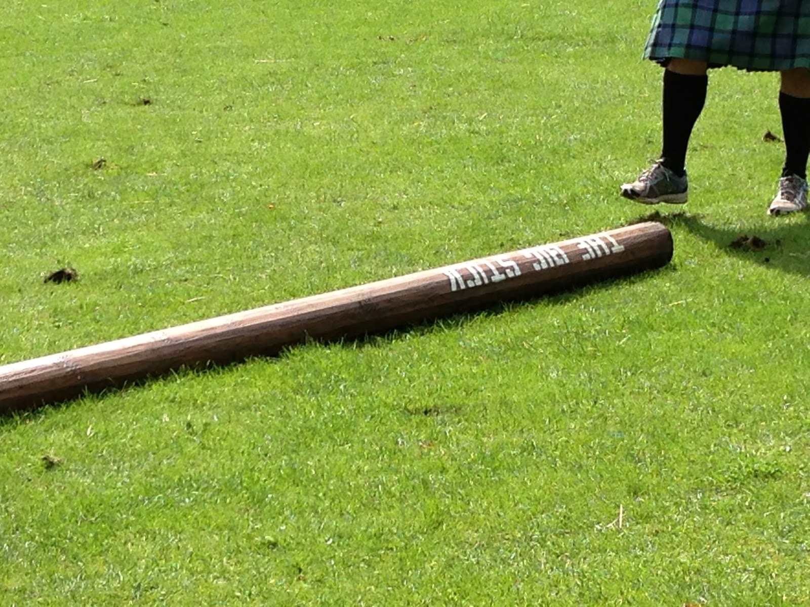 Coloring Without Borders: Piping