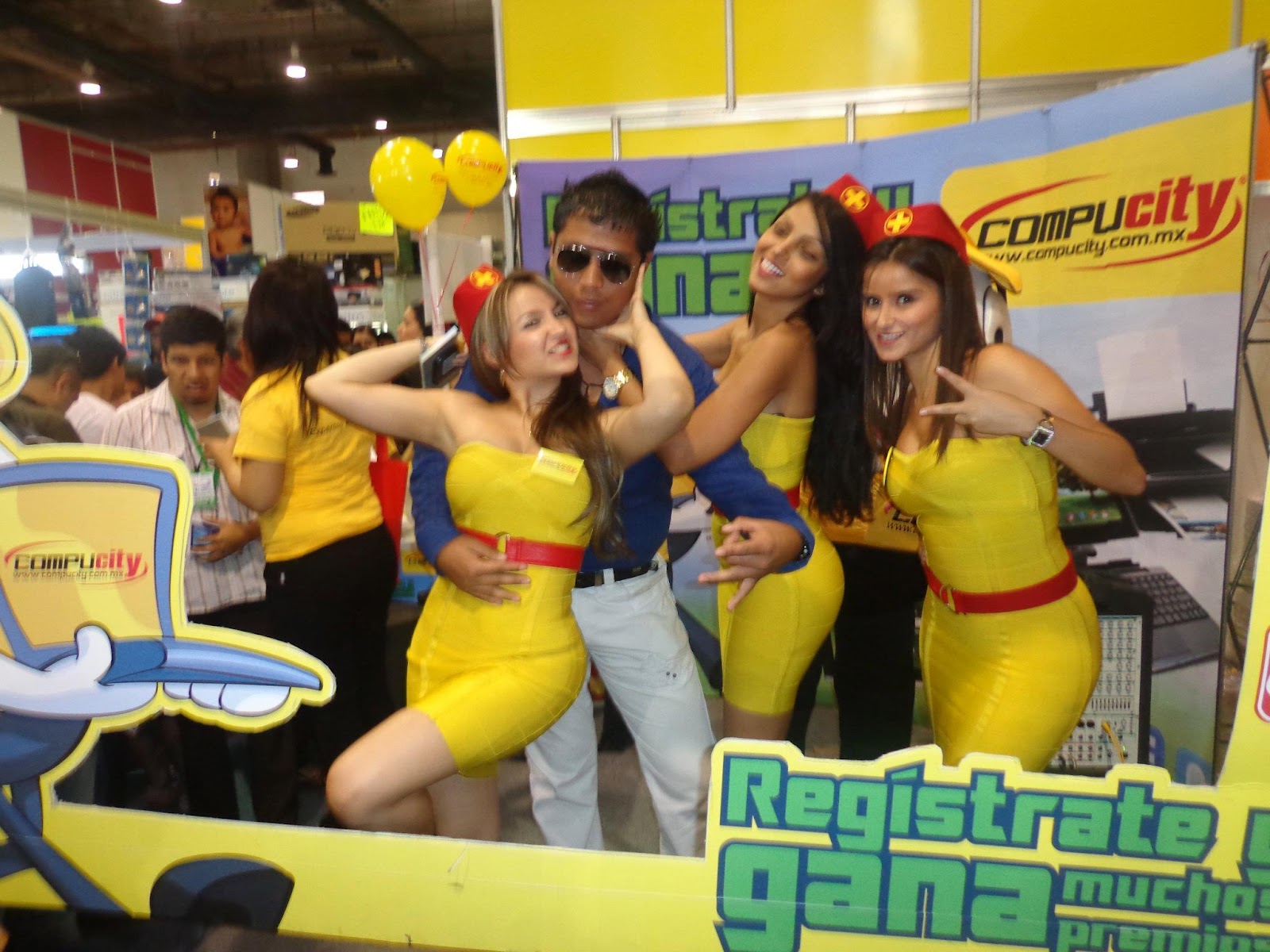 Tatiana Manosalva Fan: Preciosa en la Feria de la Computacion y ...