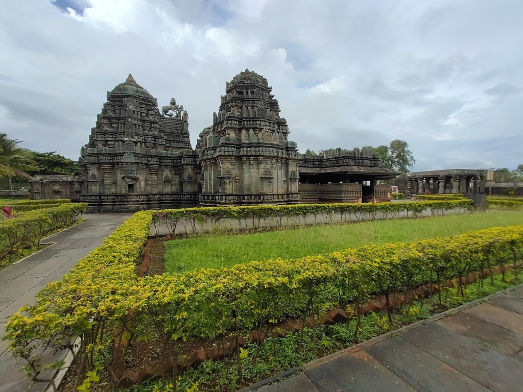 Hindu Temples of India: Kedareshvara Temple, Balligavi, Karnataka