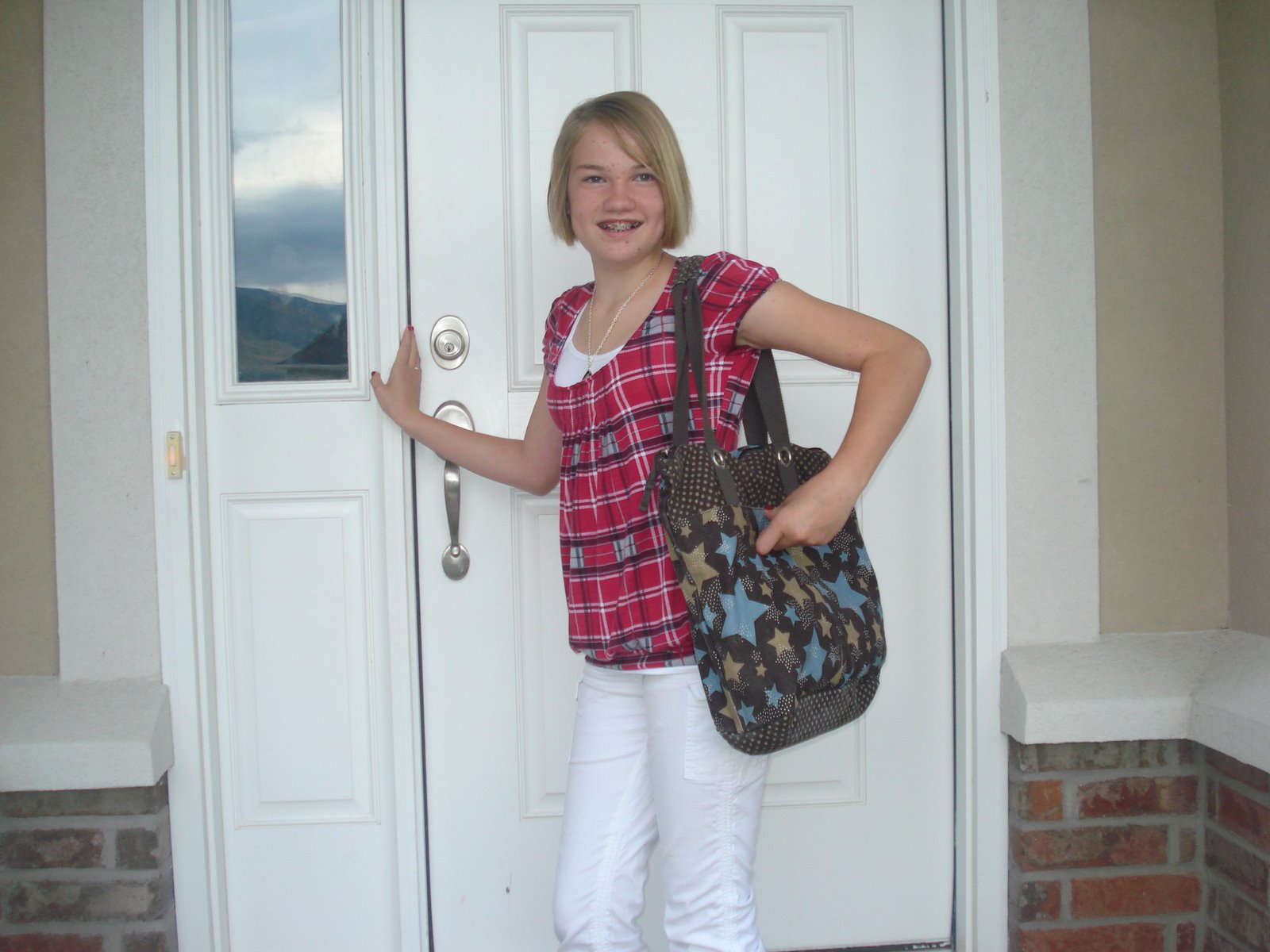 The life of a total blonde: First Day of Junior High (7th Grade)