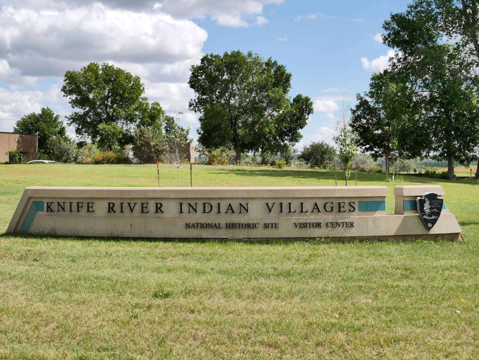 American Travel Journal: Visitor Center - Knife River Indian Villages ...