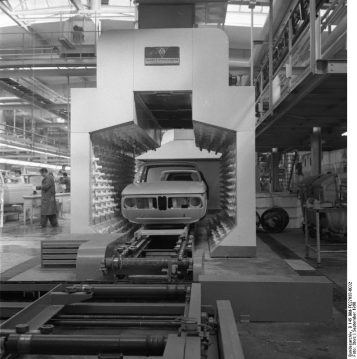 the320i.blogspot.com ...: Early BMW Factory Photos