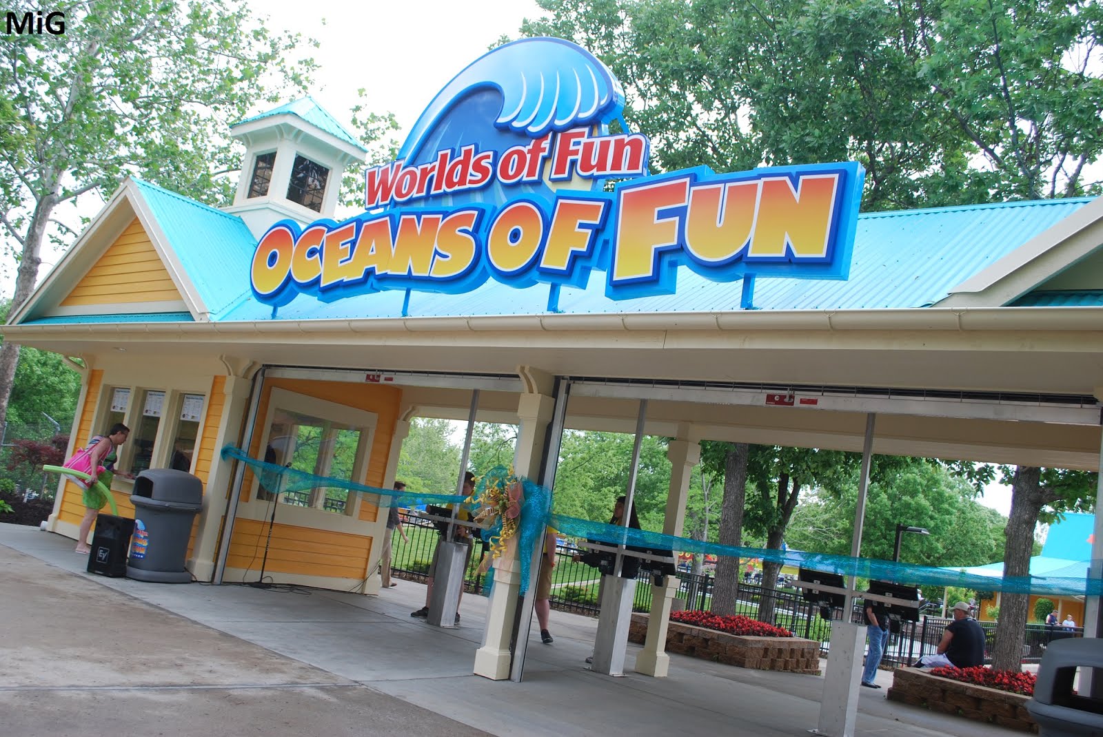 MidwestInfoGuide: Oceans of Fun Grand Re-Opening