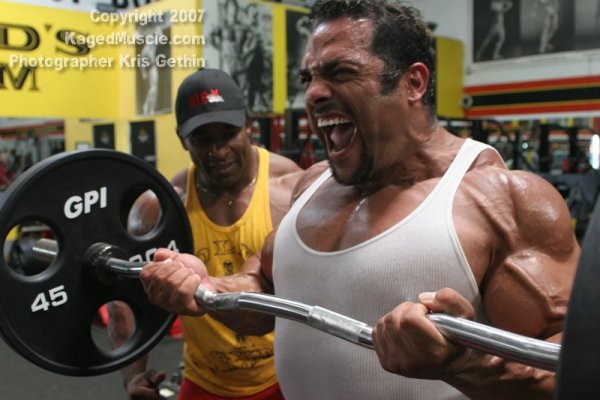 Vascular Bodybuilding Muscle Stop!: Huge bicep vein bulging!