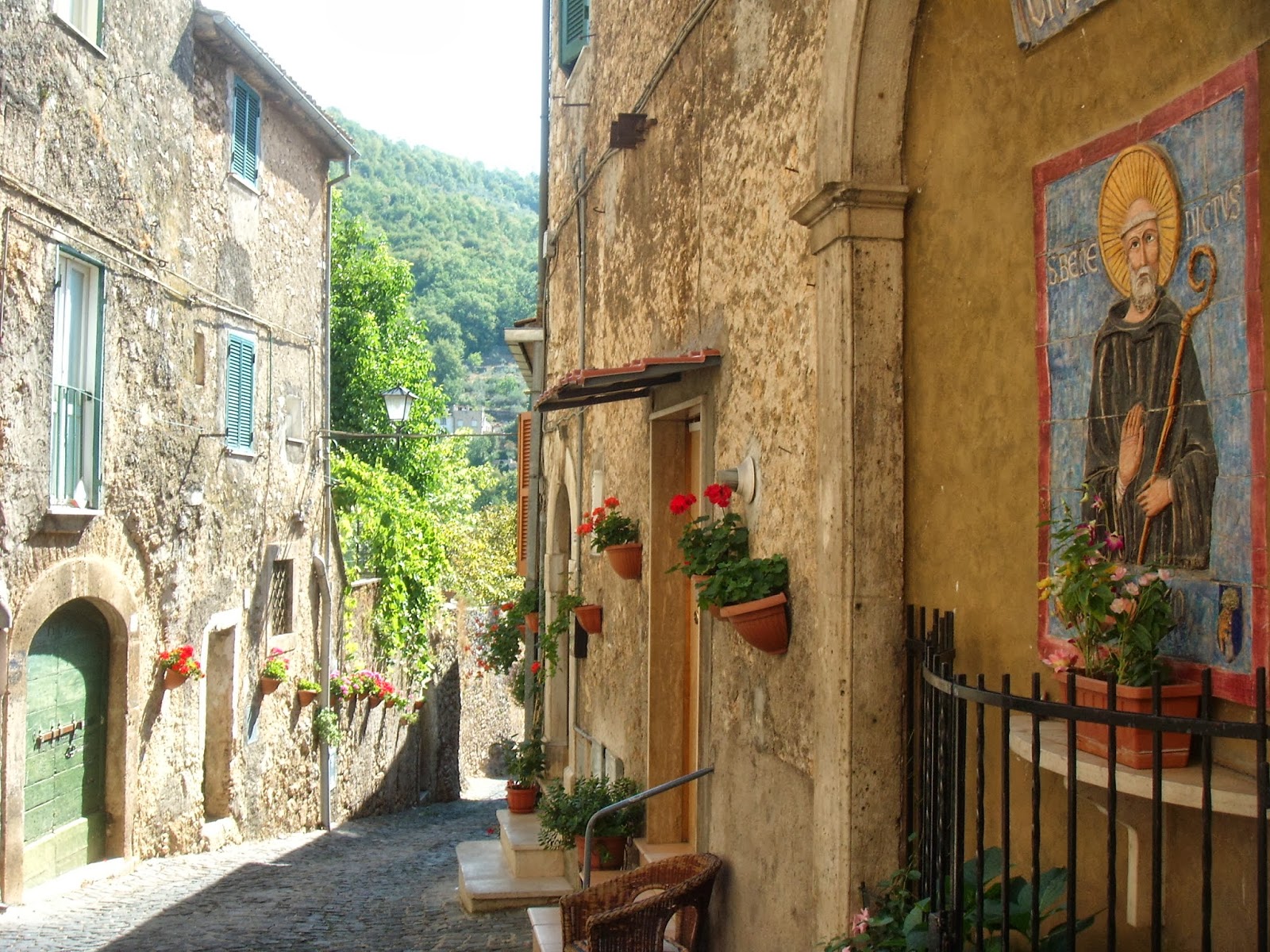 In cammino con San Benedetto: Sui luoghi del Cammino: GUARCINO e VICO ...