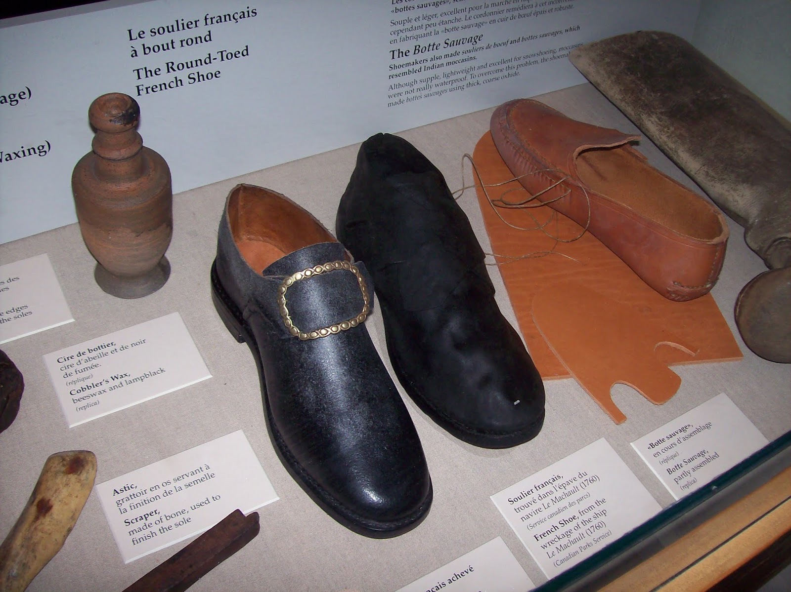 Curieuse Nouvelle-France/Curious New France: Les souliers pendant la ...