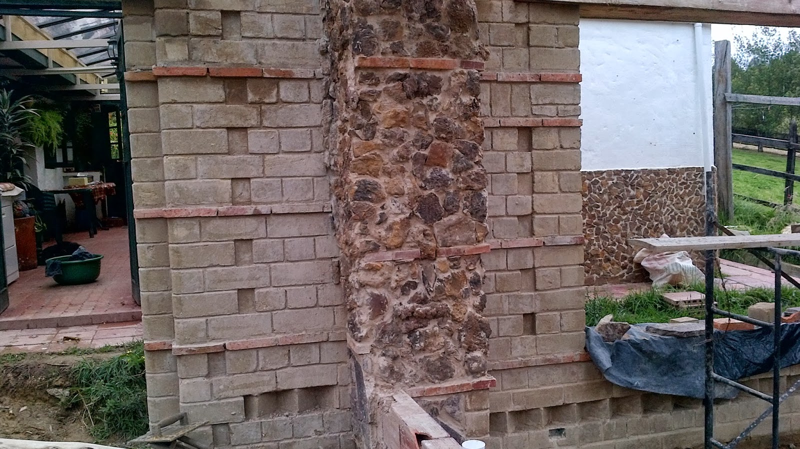 Construcciones rústicas: Construcciones en adobe piedra y madera