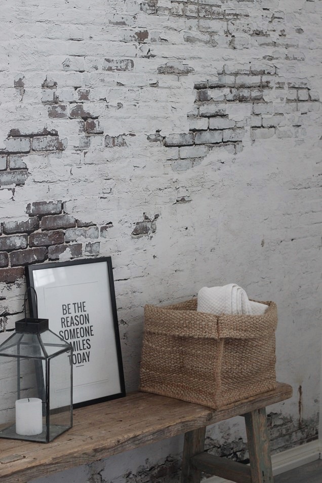 Oma koti onnenpesä: Tiilikuvioitu tapetti