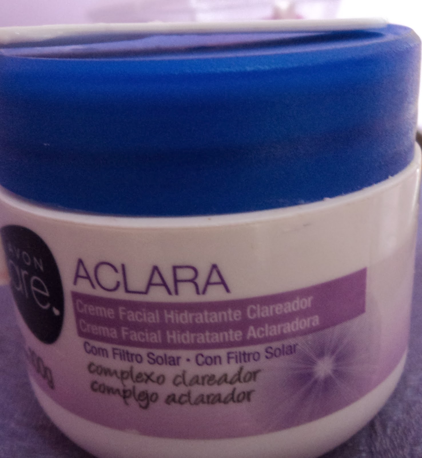 Mundo Feminino: Resenha: Creme Facial Aclara - Avon Care