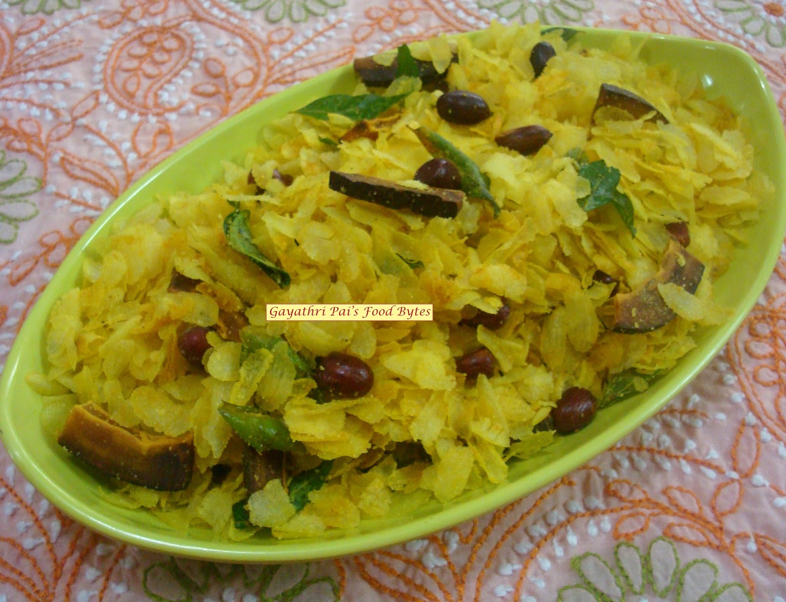 Gayathri Pai's Food Bytes: Poha Chivda