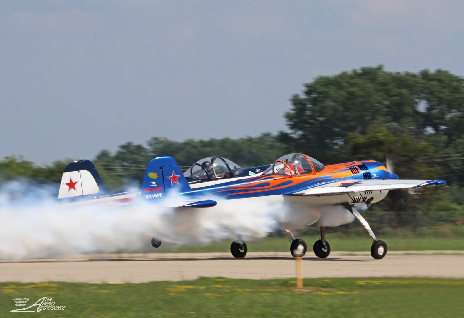 The Aero Experience: EAA AirVenture Oshkosh 2019: Airshows - Yak-110
