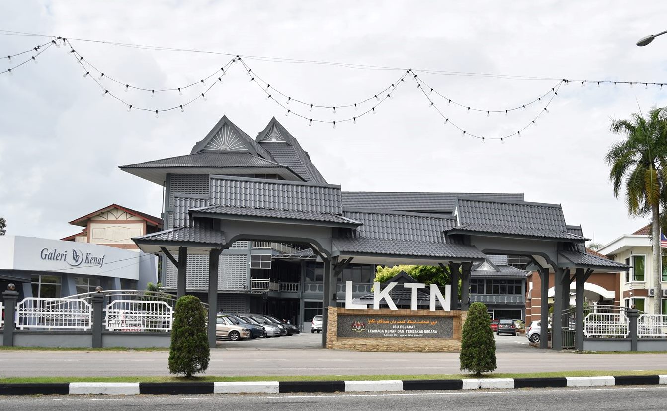 Senarai Direktori Lembaga Kenaf dan Tembakau (LKTN) Malaysia