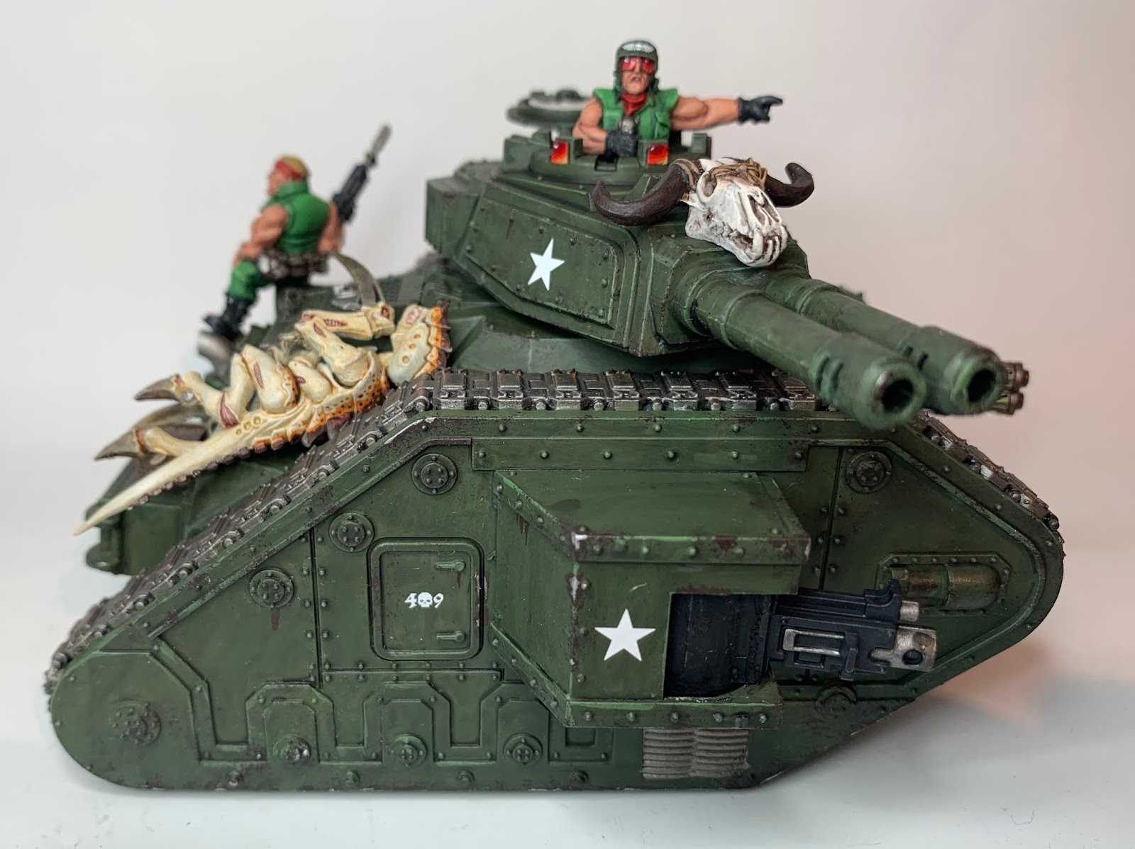 Blue Max Miniatures: Catachan Leman Russ
