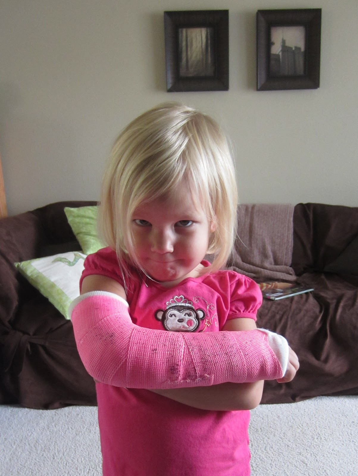 hapilly ever after: Pink Sparkly Cast