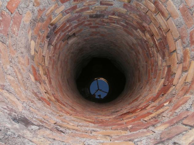 El fondo del pozo | Décimas Espinelas y Poemas