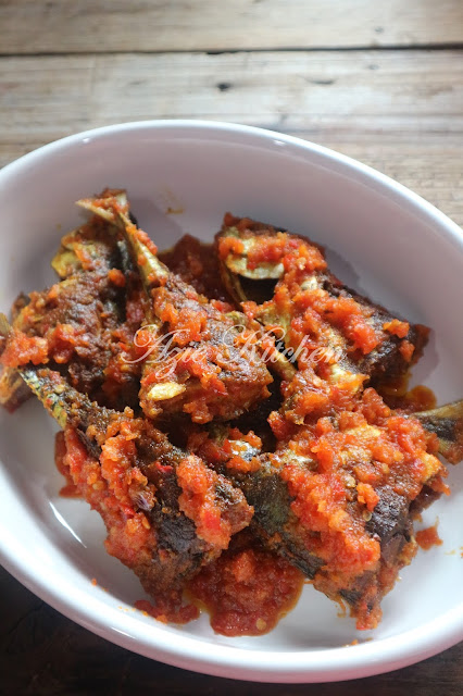 Ikan Selar Sambal Berlado Mudah dan Sedap - Azie Kitchen