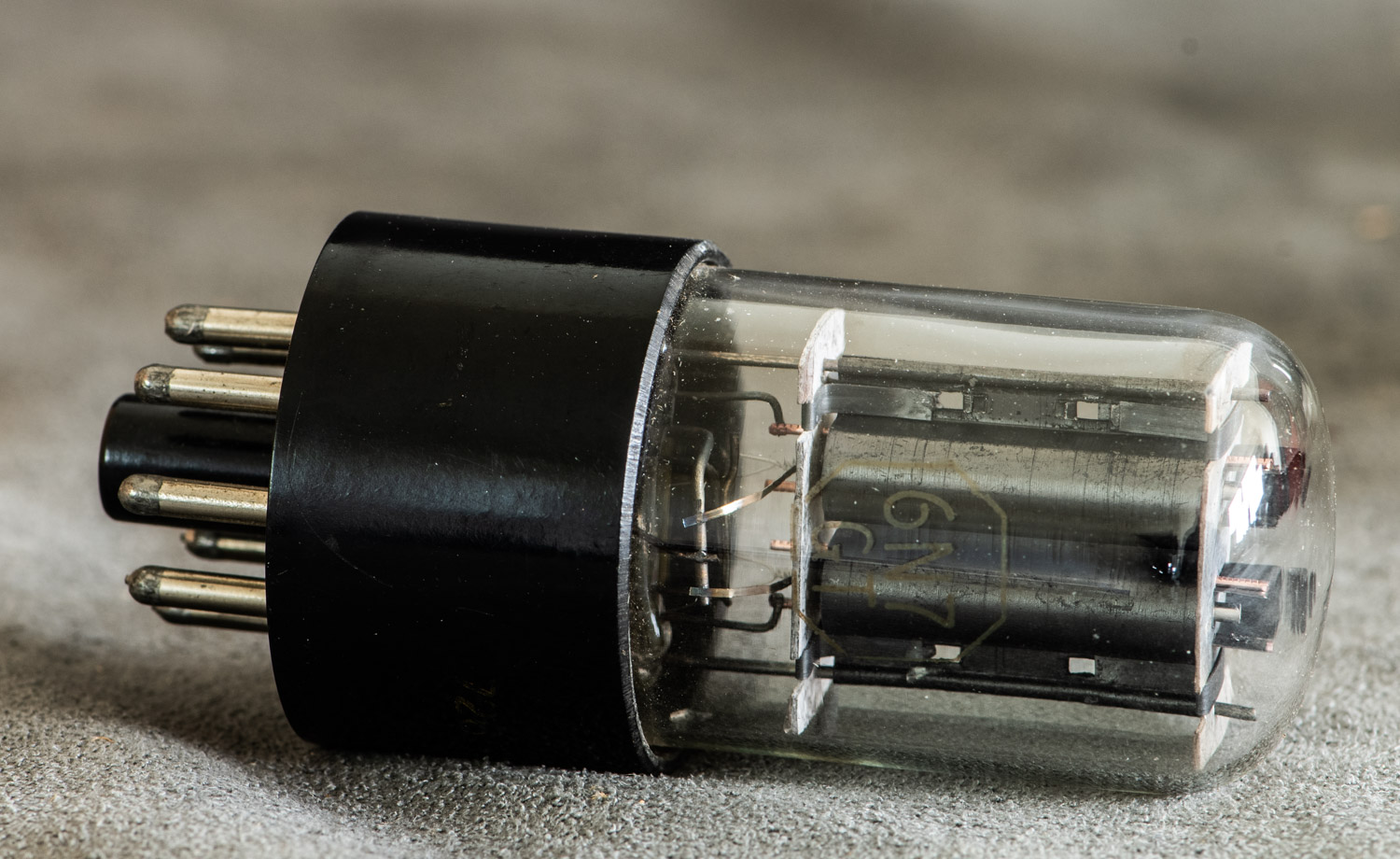 VinylSavor: Tube of the Month : The 6N7 (revisited)