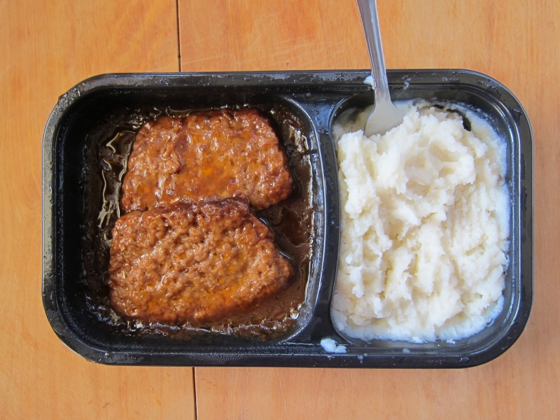 Frozen Friday: Boston Market - Meatloaf Frozen Dinner