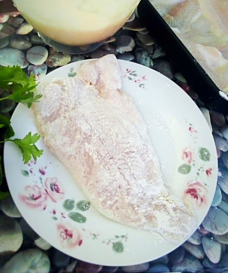 > Pescado.Filetes de pescado capeados.