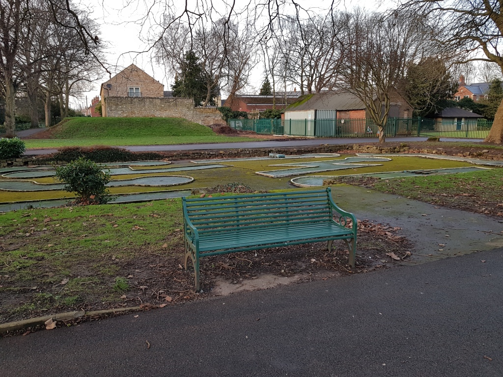 The Ham and Egger Files: Hexthorpe Flatts Park Crazy Golf course in ...