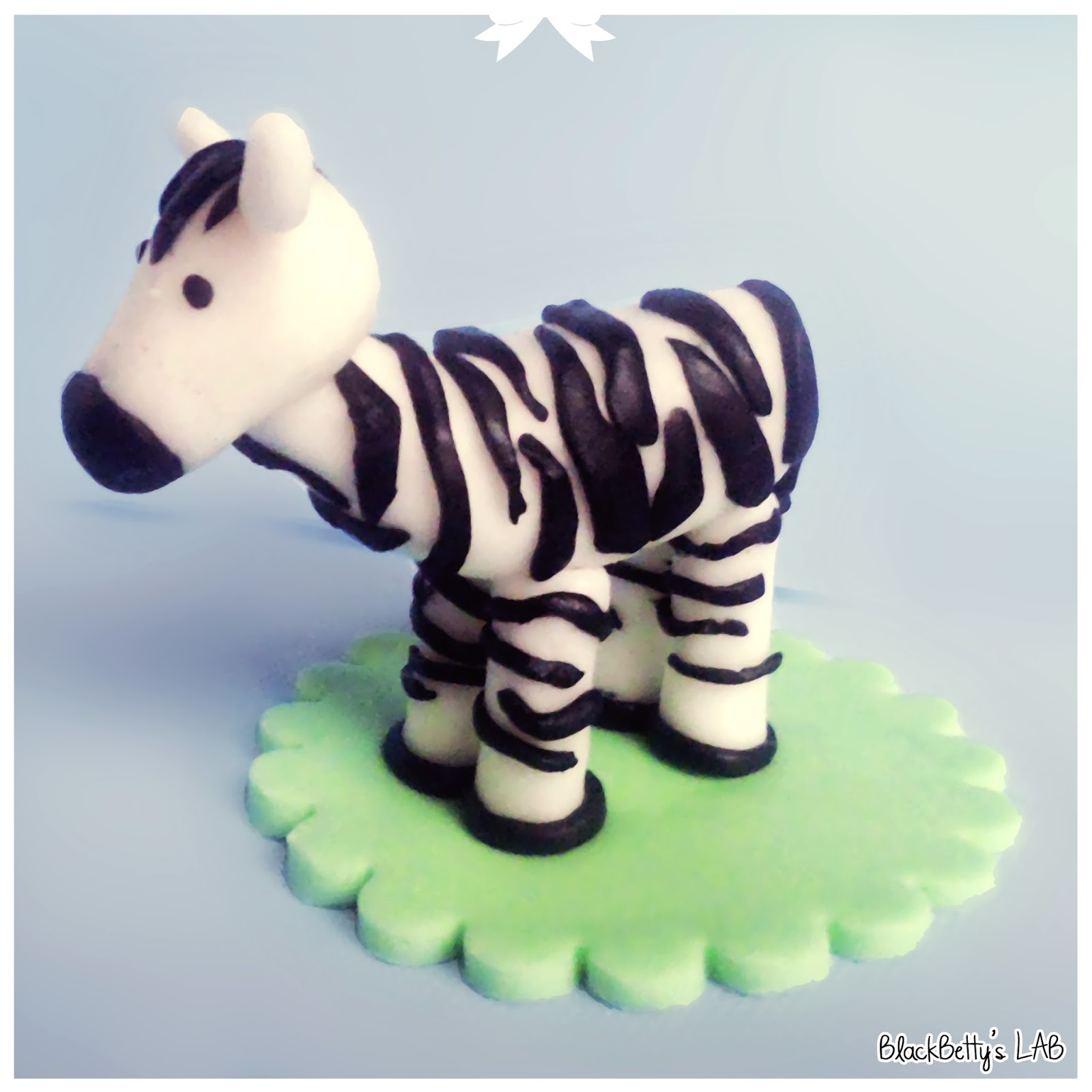 BlackBetty'sLab: Tutorial Zebra in pasta di zucchero