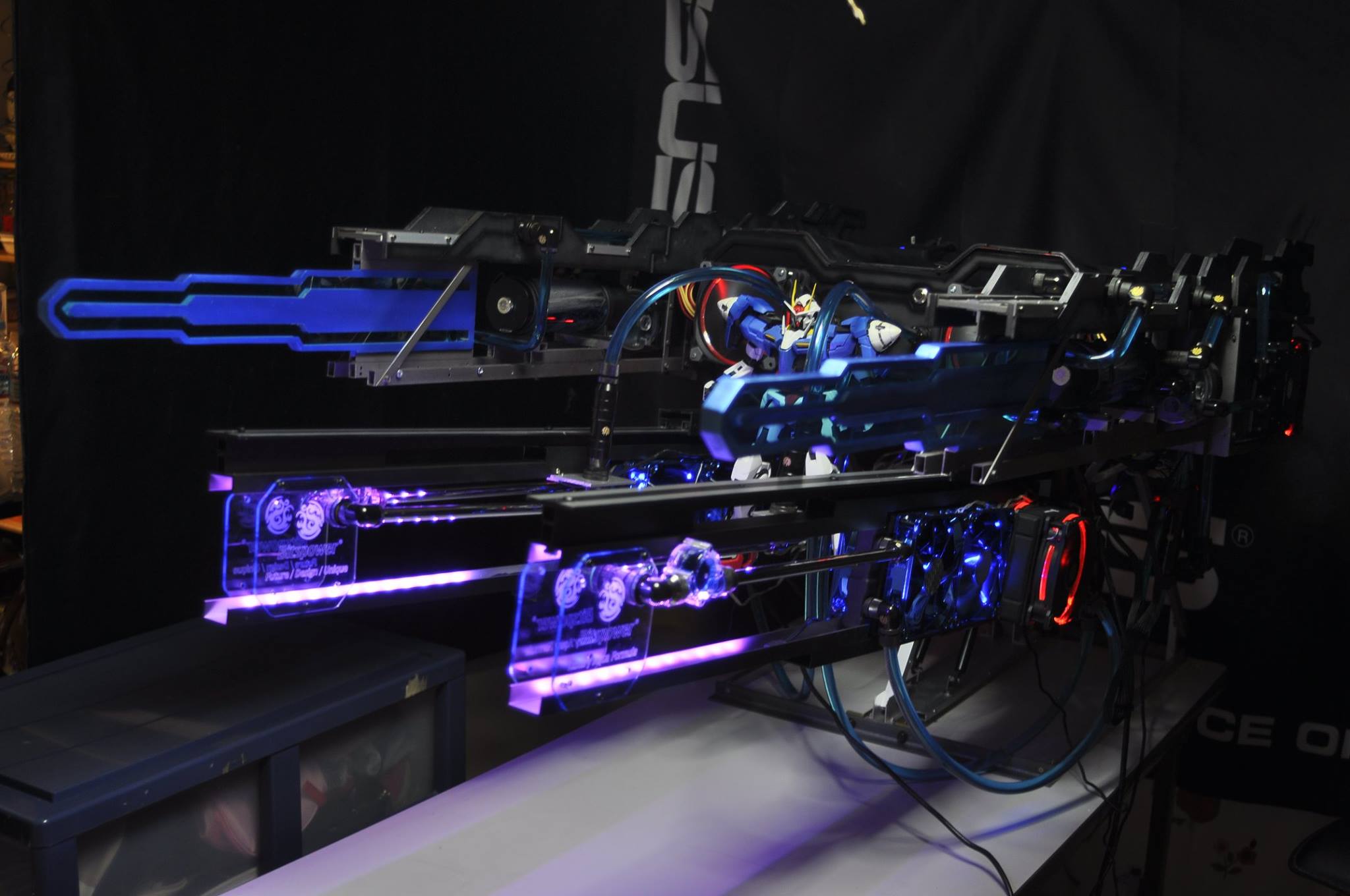 This Stunning 00 Gundam Inspired PC Should be Mass Produced!