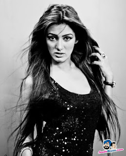 ITS ENTERTAINMENT: Mathira Khan to Appear in Bollywood Exposing Herself ...