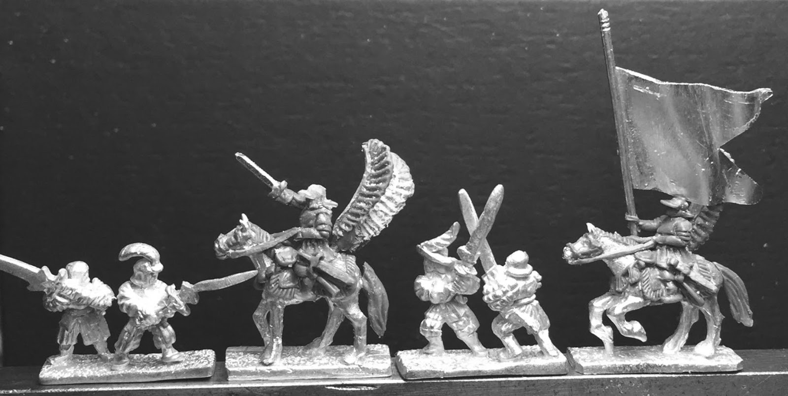 10mm Wargaming: Winged Hussars from Warmonger Miniatures
