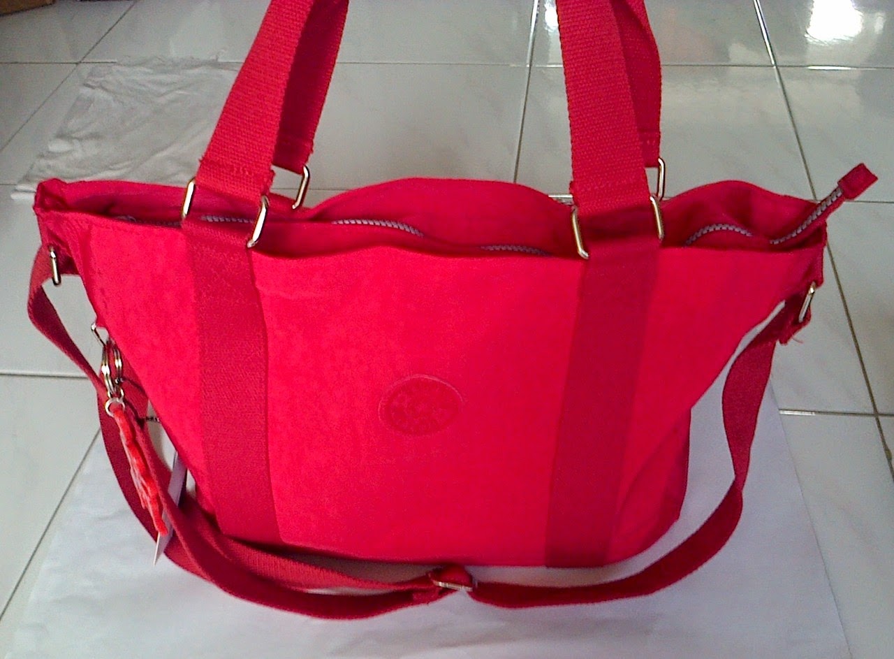 model tas kipling