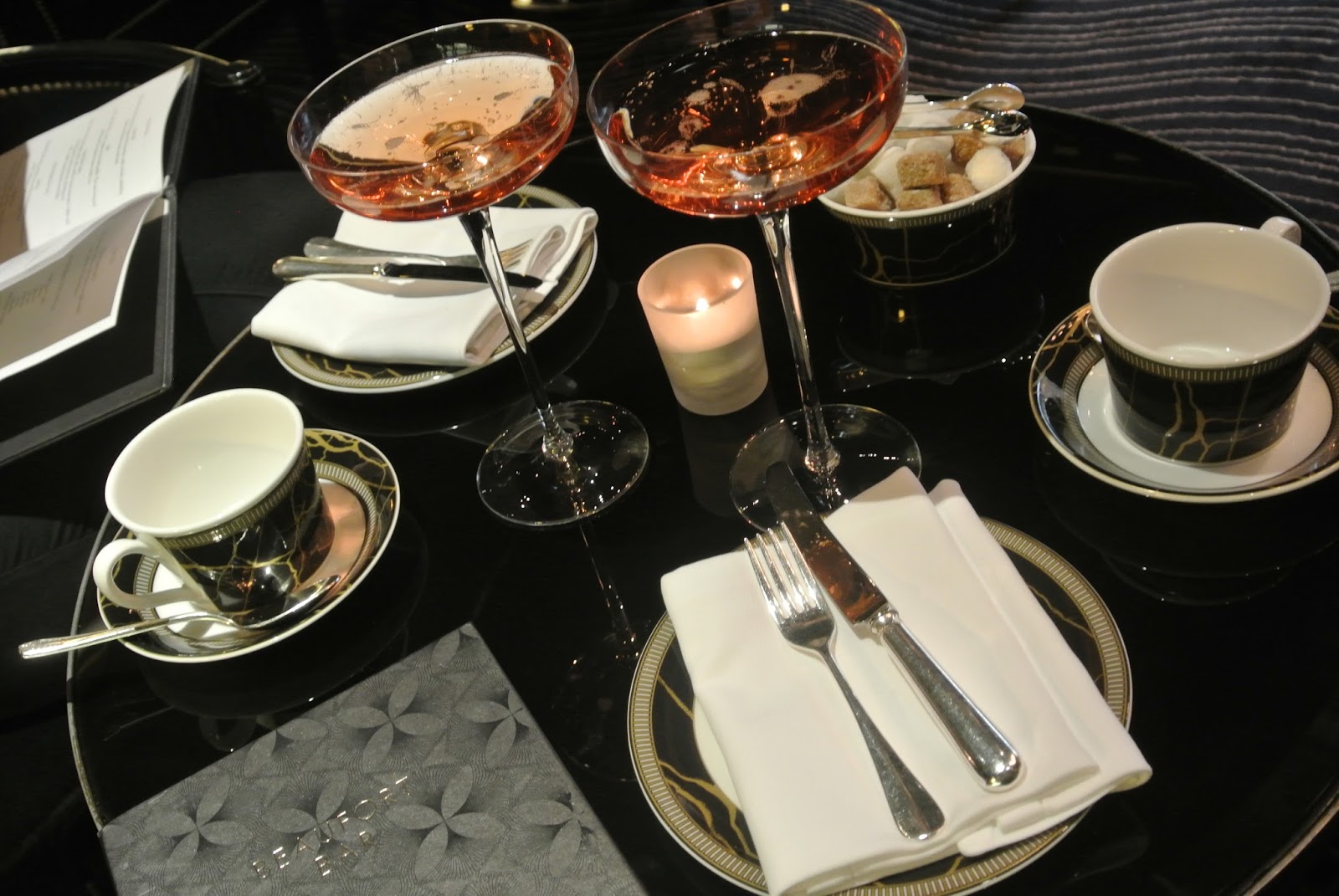 Kate and Chelsie: Art Decadent Tea At The Beaufort Bar, The Savoy London