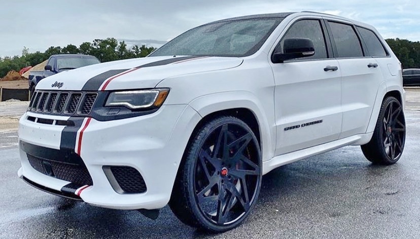 Ace-1: Red Wrap 2020 SRT Jeep Trackhawk on Concave 26" Forgiatos