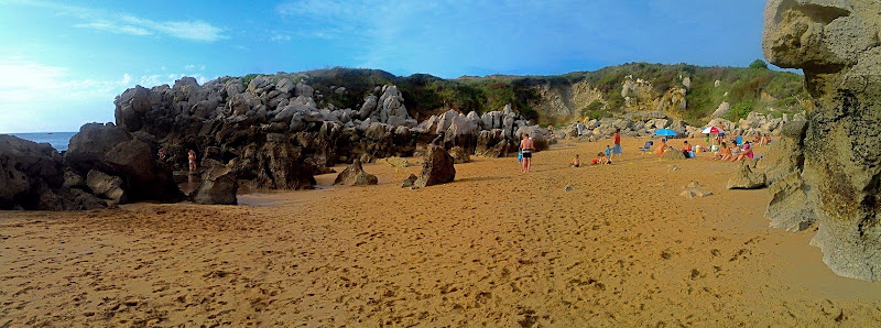 playas y paseos por la costa: CALAS DE CUCHIA EN MAREA BAJA