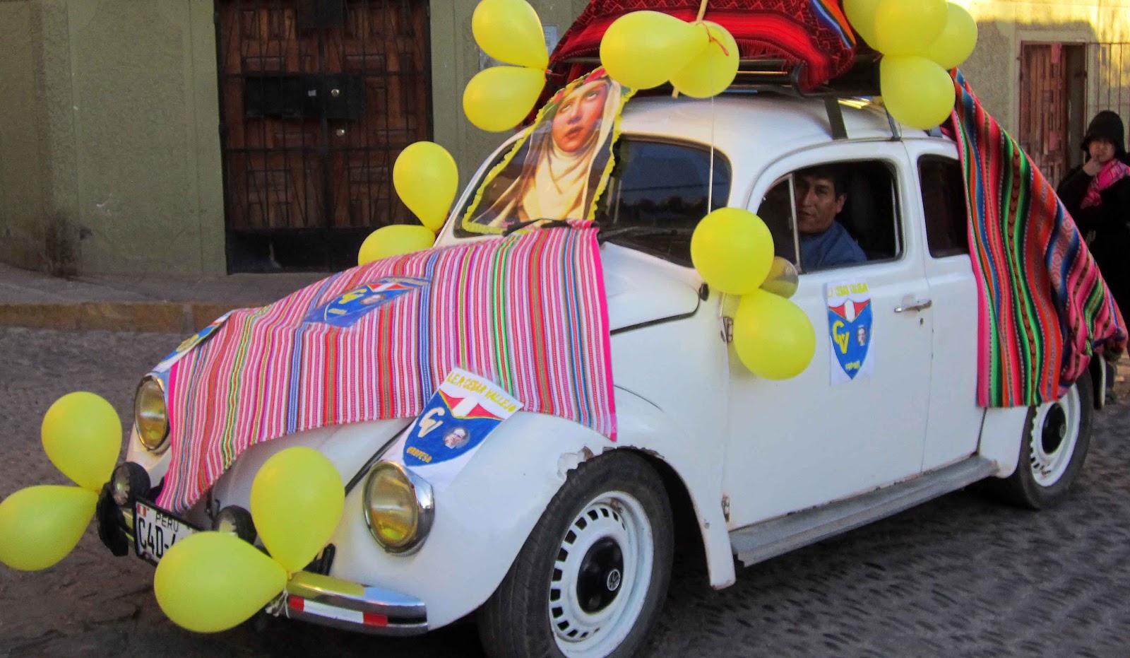 sconzani: How to decorate your car Peruvian style!