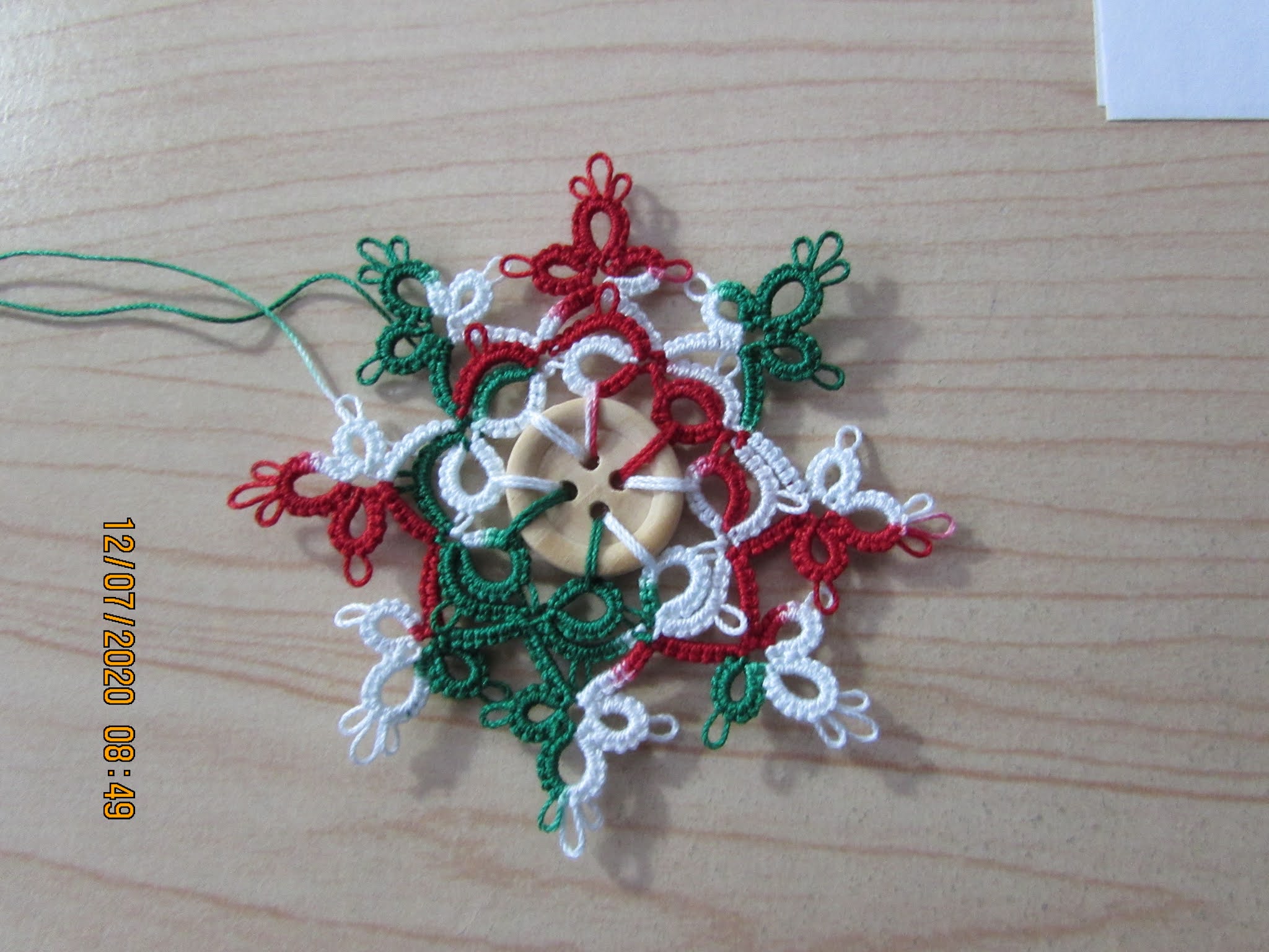 Tatting Lace in Grace: Another of Diane's Button Ornaments