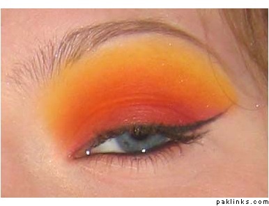 Luna's Crafty Creations: Eye Shadows. and a bit of eyebrows