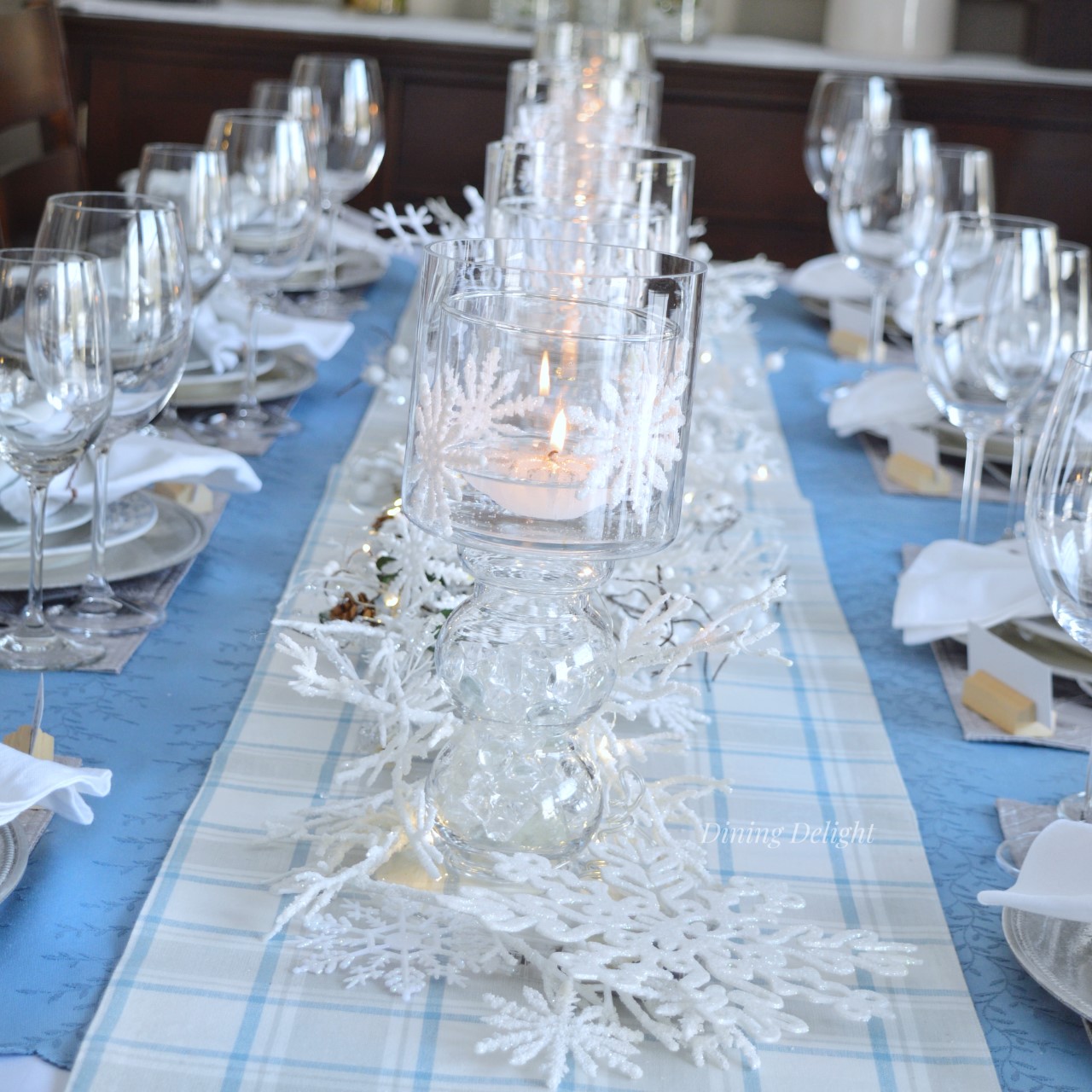 Dining Delight: Winter Blues Snowflake Tablescape