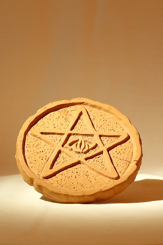 Propnomicon: Clay Elder Sign