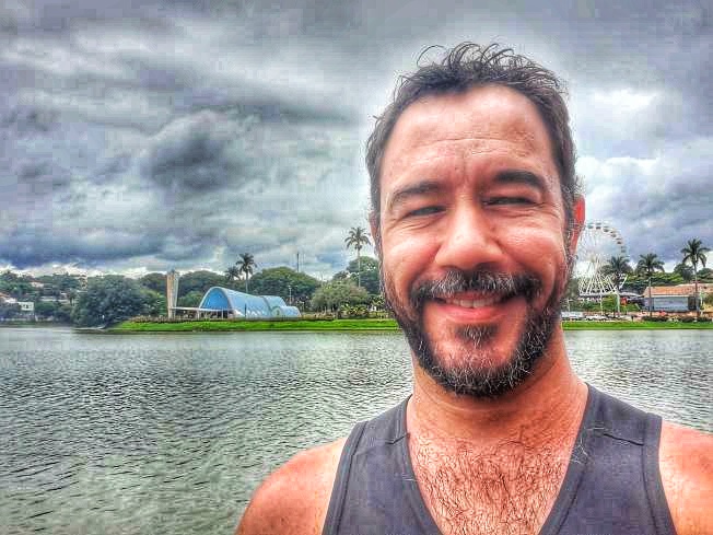 Rodrigo Sales. "sou fácil de agradar!"