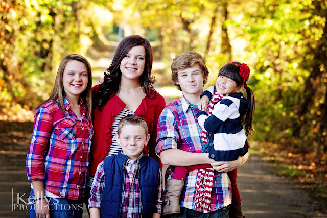 Lenses and Paws: Bullis Family