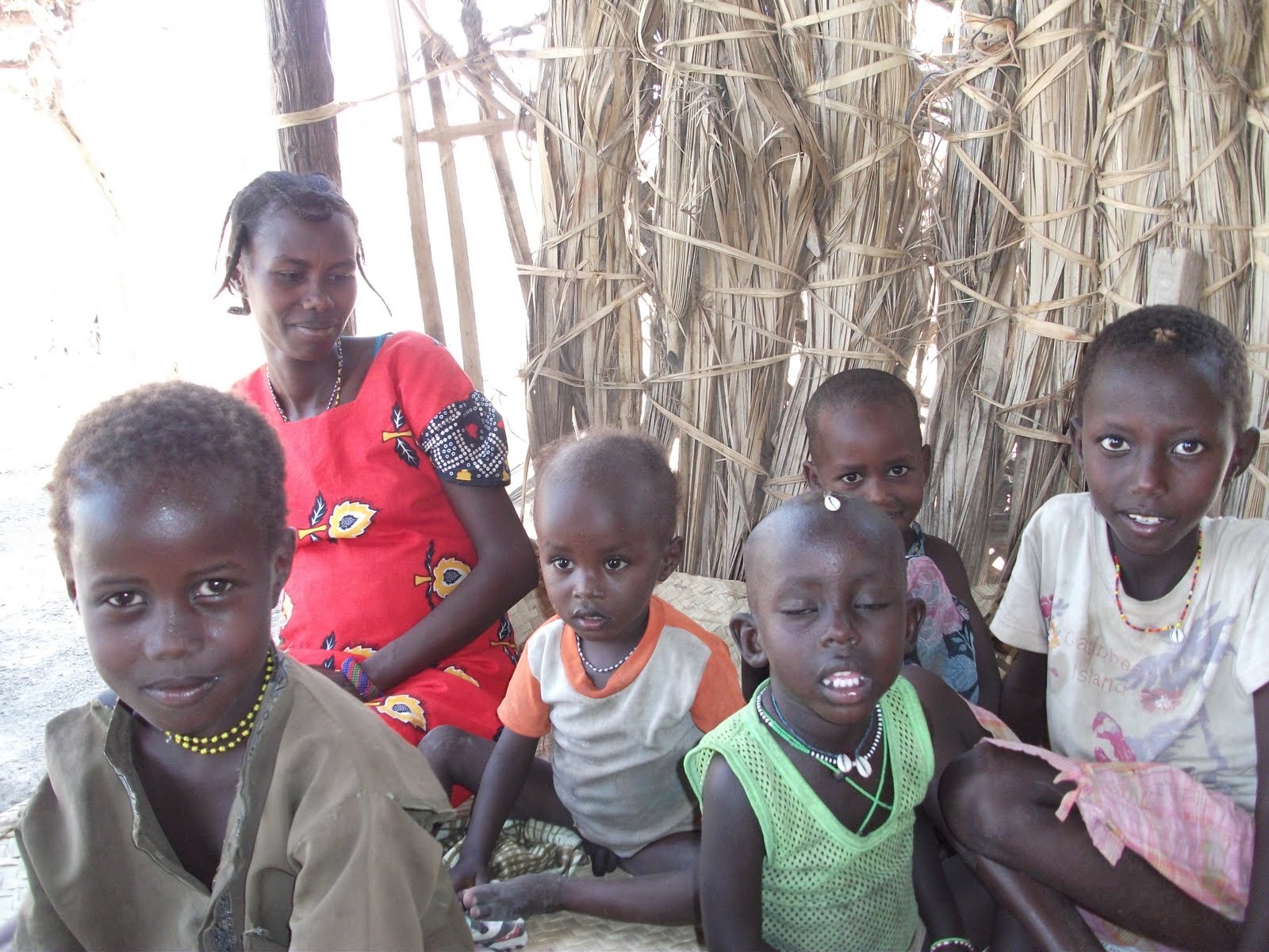 A Scarlet Scarf: The Rendille People: A look inside a remote tribe of Kenya